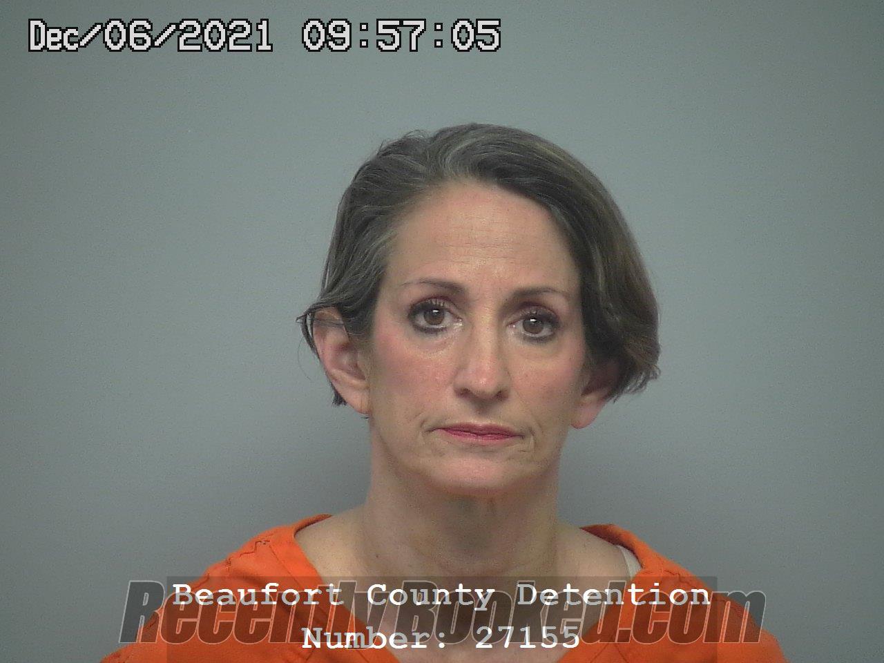 Recent Booking / Mugshot for JENNIFER CLIFTON FELICIANO in Beaufort ...
