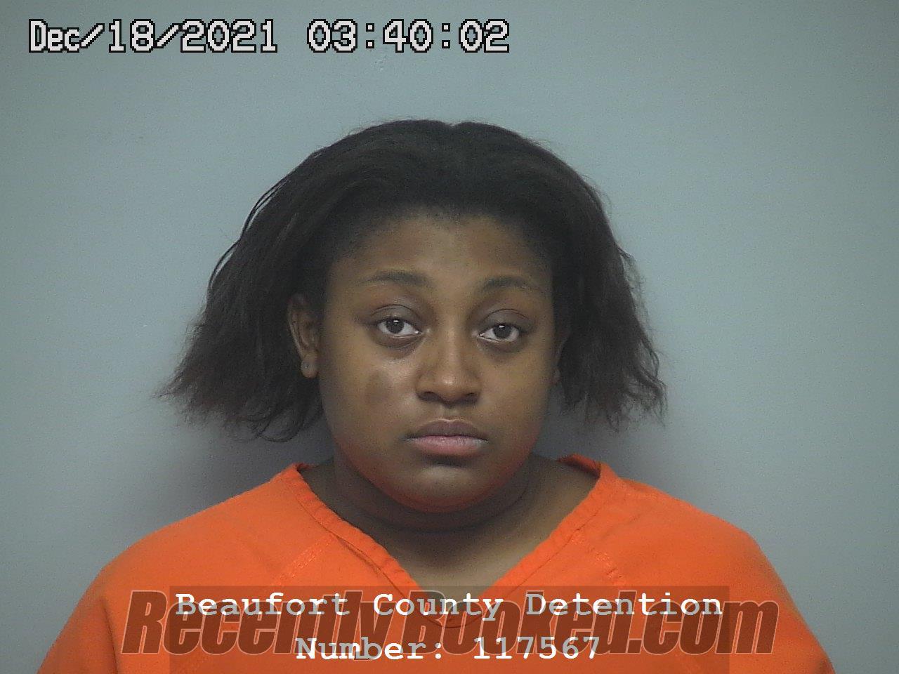 Recent Booking / Mugshot for TAMESHA MONAE WALLACE in Beaufort County ...
