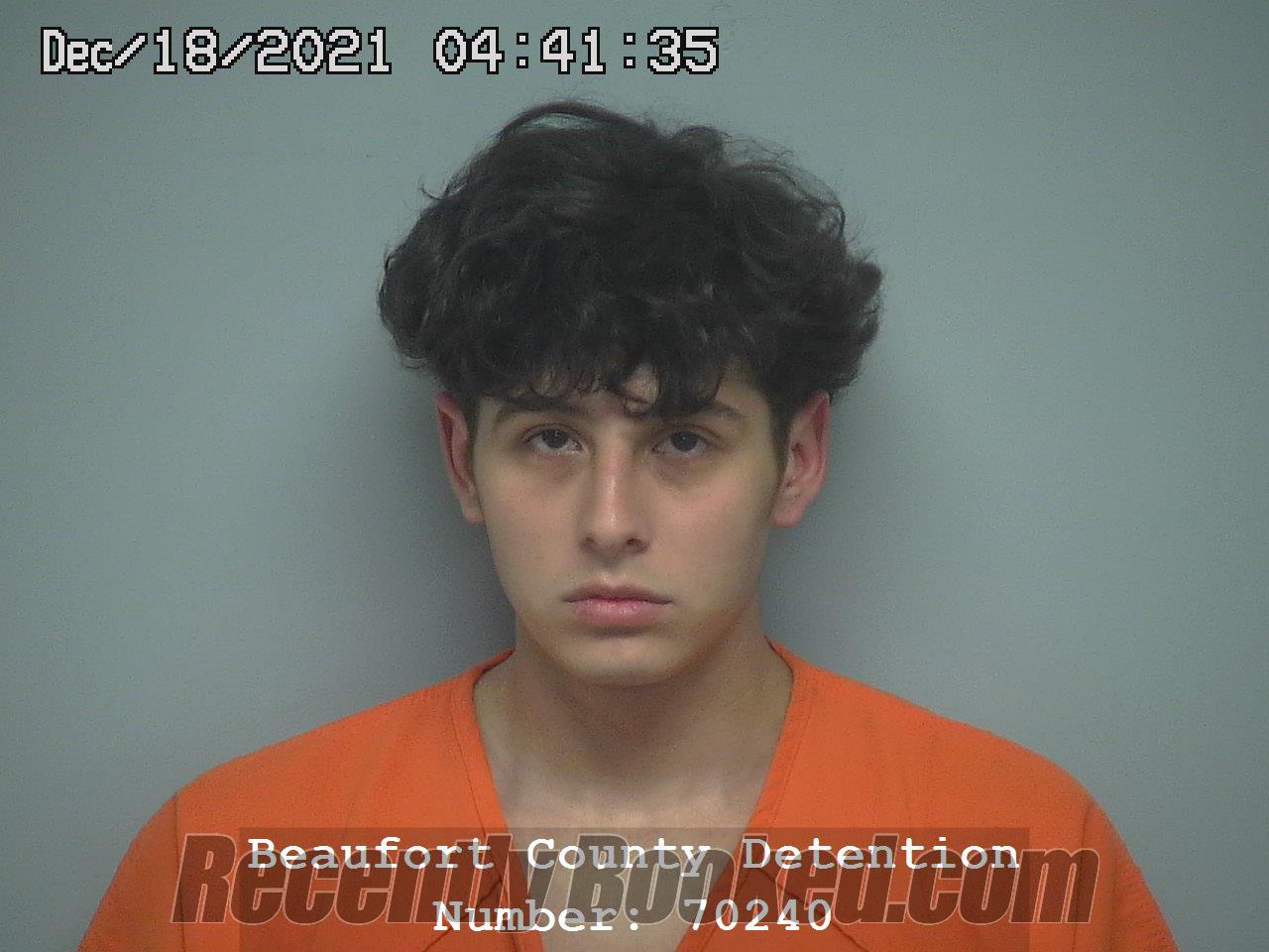 Recent Booking / Mugshot for JAVIER LOPEZ in Beaufort County, South ...