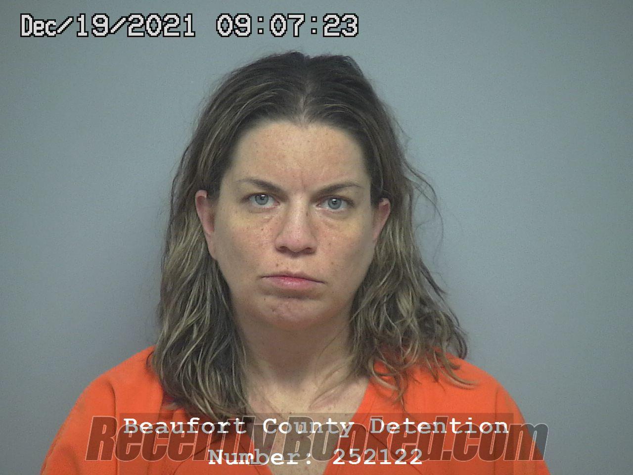 Recent Booking / Mugshot for MEGAN MARIE LANG in Beaufort County, South ...