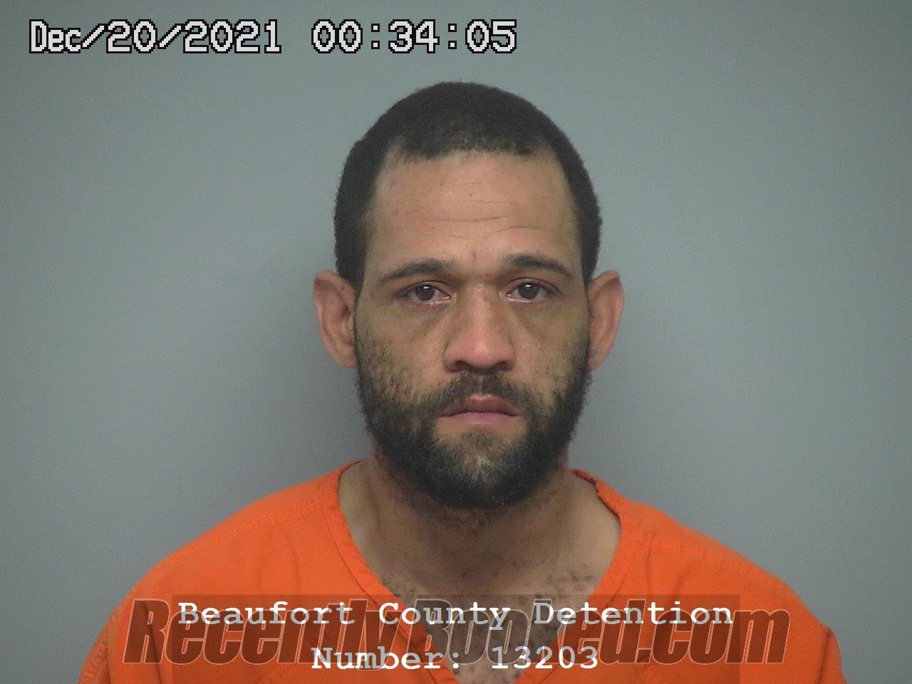 Recent Booking / Mugshot for DWAYNE EDDIE WILLIAMS in Beaufort County ...