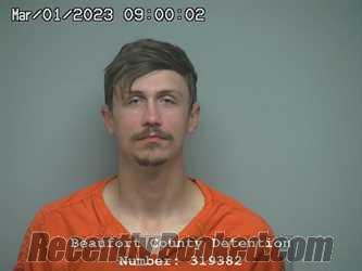 Recent Booking / Mugshot for CHRISTOPHER AARON CLAY in Beaufort County ...