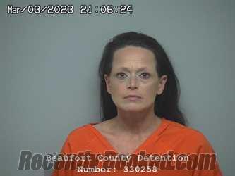 Recent Booking / Mugshot for ROBIN PAGE GAYMON in Beaufort County ...