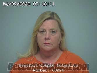 Recent Booking / Mugshot for LISA MARIE JONES in Beaufort County, South ...