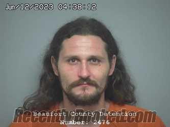 Recent Booking / Mugshot for BRANDON DEAN KNIGHT in Beaufort County ...