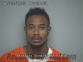 Recent Booking / Mugshot for JONTEZ DAQUAN JOHNSON in Beaufort County ...