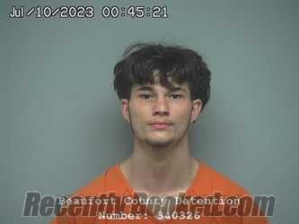 Recent Booking / Mugshot for JACOB GAGE OWENS in Beaufort County, South ...