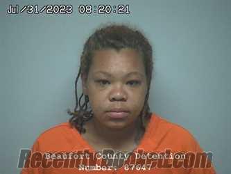 Recent Booking / Mugshot for TANISHA SHAVESS JOHNS in Beaufort County ...