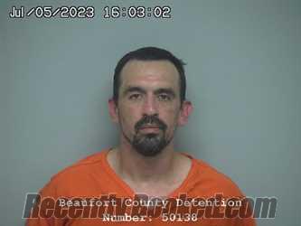 Recent Booking / Mugshot for ERIC LEE PETERS in Beaufort County, South ...