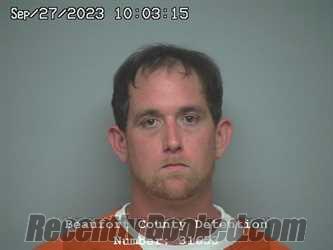Recent Booking / Mugshot for JUSTIN DANIEL HARRAL in Beaufort County ...