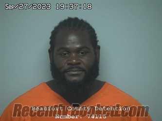 Recent Booking / Mugshot for JERRELL MOWAN ROBERTS in Beaufort County ...
