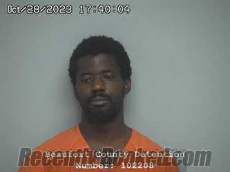 Recent Booking / Mugshot for ROBERT MARQUIS GADSON in Beaufort County ...