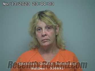 Recent Booking / Mugshot for REGINA KAY BELKNAP in Beaufort County ...