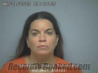 Recent Booking / Mugshot for MEGAN MARIE LANG in Beaufort County, South ...