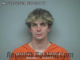 Recent Booking / Mugshot for JORDAN LEE JONES in Beaufort County, South ...
