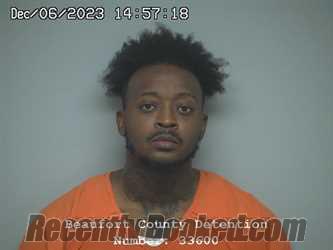 Recent Booking / Mugshot for RAY ANTHONY MOORE in Beaufort County ...