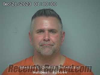 Recent Booking / Mugshot for SHANE SABETH BEE in Beaufort County, South ...