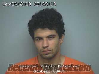 Recent Booking / Mugshot for DANIEL ANTONIO BARNWELL in Beaufort County ...