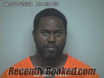Recent Booking / Mugshot for TIMOTHY MICHAEL BROWN in Beaufort County ...