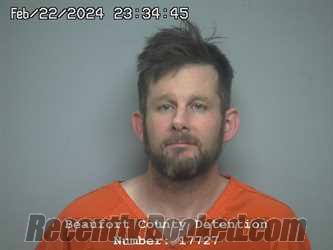 Recent Booking / Mugshot for CHRISTOPHER THOMAS DUNN in Beaufort County ...