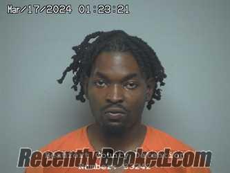 Recent Booking / Mugshot for DETRELL JARRETT FREEMAN in Beaufort County ...