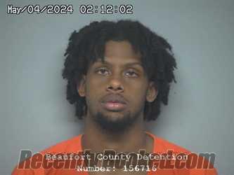 Recent Booking / Mugshot for BYRON ROBERTS in Beaufort County, South ...