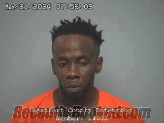 Recent Booking / Mugshot for OMAR VINCINTE SCOTT in Beaufort County ...