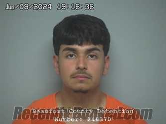 Recent Booking / Mugshot for BENJAMIN ELIAS RODRIGUEZ in Beaufort ...