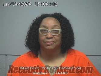 Recent Booking / Mugshot for SHERYL KENYA TUCKER in Beaufort County ...