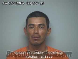 Recent Booking / Mugshot for LORENZO URIEL VAZQUEZ DUARTE in Beaufort ...