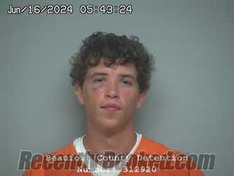 Recent Booking / Mugshot for EVAN SCOTT ROBBINS in Beaufort County ...