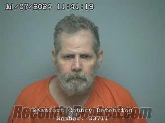 Recent Booking / Mugshot for SCOTT THOMAS SAMUELSON in Beaufort County ...