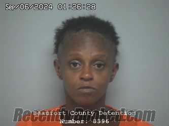Recent Booking / Mugshot for ERICA LASHAY PRYOR in Beaufort County ...