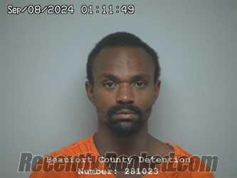Recent Booking / Mugshot for DONOVAN CHASE RILEY in Beaufort County ...