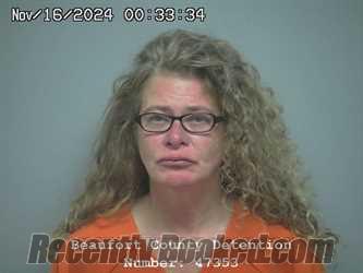 Recent Booking / Mugshot for JENNIFER KRISTIN WIGGINS in Beaufort ...