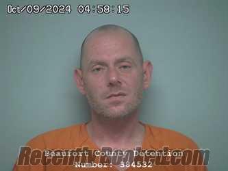 Recent Booking / Mugshot for DEREK ANDREW LEWIS in Beaufort County ...