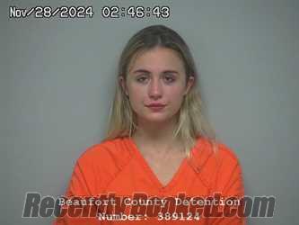 Recent Booking / Mugshot for CYANNA MICHELLE WATTS in Beaufort County ...