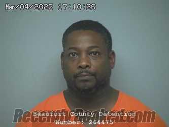 Recent Booking / Mugshot for JARROTT AARON COOPER in Beaufort County ...