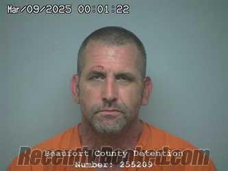 Recent Booking / Mugshot for FREDERICK CHARLES MCLEOD in Beaufort ...