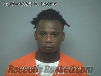 Recent Booking / Mugshot for KYLE LAMAR BURDEN in Beaufort County ...