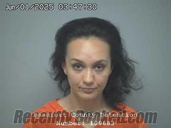 Recent Booking / Mugshot for NAOMI ELIZABETH MCCRACKEN in Beaufort ...