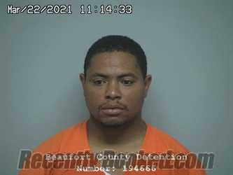 Recent Booking / Mugshot for TYLER CHANDLIER CAMPBELL in Beaufort ...