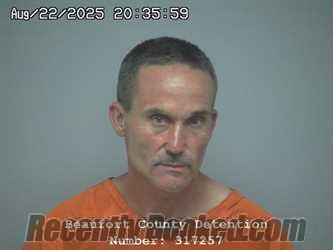 Recent Booking / Mugshot for MICHAEL ANDREW SHARROW in Beaufort County ...