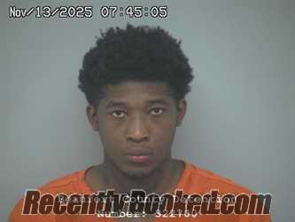 Recent Booking / Mugshot for DERRICK BERNARD RILEY in Beaufort County ...
