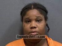 Recent Booking / Mugshot for Cierra Sharnea Cobb in Houston County, Alabama