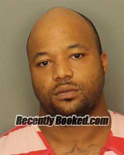 Recent Booking / Mugshot for TRAVIS LASHUN LEE in Jefferson County, Alabama