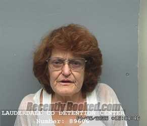 Recent Booking / Mugshot for DEBRA JOE CALL in Lauderdale County, Alabama