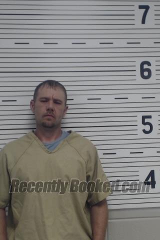 Recent Booking / Mugshot for MATTHEW WAYNE LINVILLE in Lawrence County ...