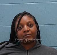 Recent Booking / Mugshot for SHARNISE LASHON BINDER in Lee County, Alabama