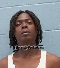 Recent Booking / Mugshot for DYSHAUN TYRESE JACKSON in Lee County, Alabama